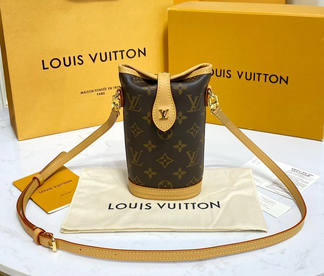 Louis Vuitton Monogram Canvas Fold Me Pouch M80874 – LuxTime DFO Handbags